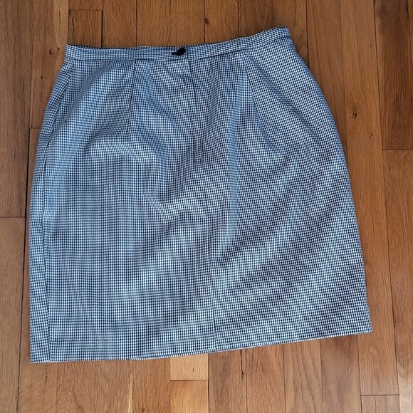 Isaac Hazan | Skirts | Isaac Hazan Black White Herringbone Size 2 Skirt ...